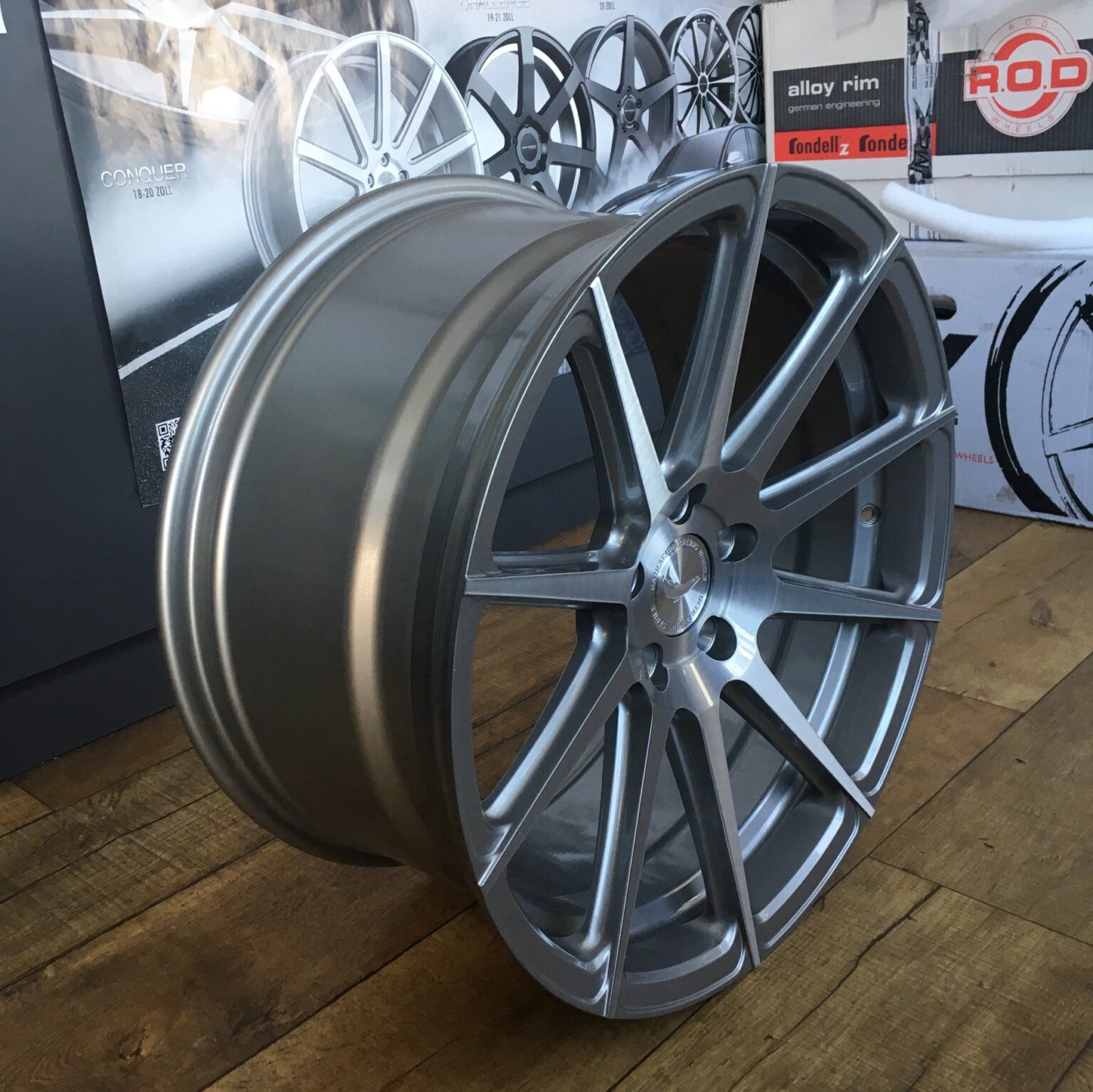 AUDI TT 2.0 TFSI + BARRACUDA PROJECT ULTRALIGHT 2.0 SBS - Formula ...